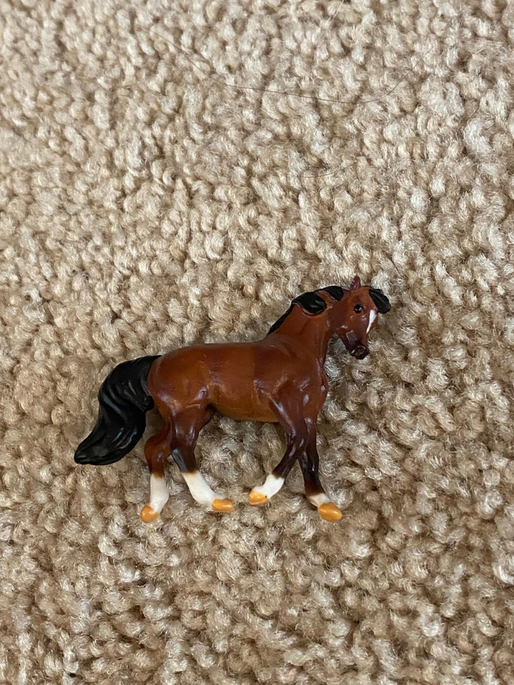 Breyer Mini Whinnies Series 3 - bay Cantering Morgan Mare - Riley ...