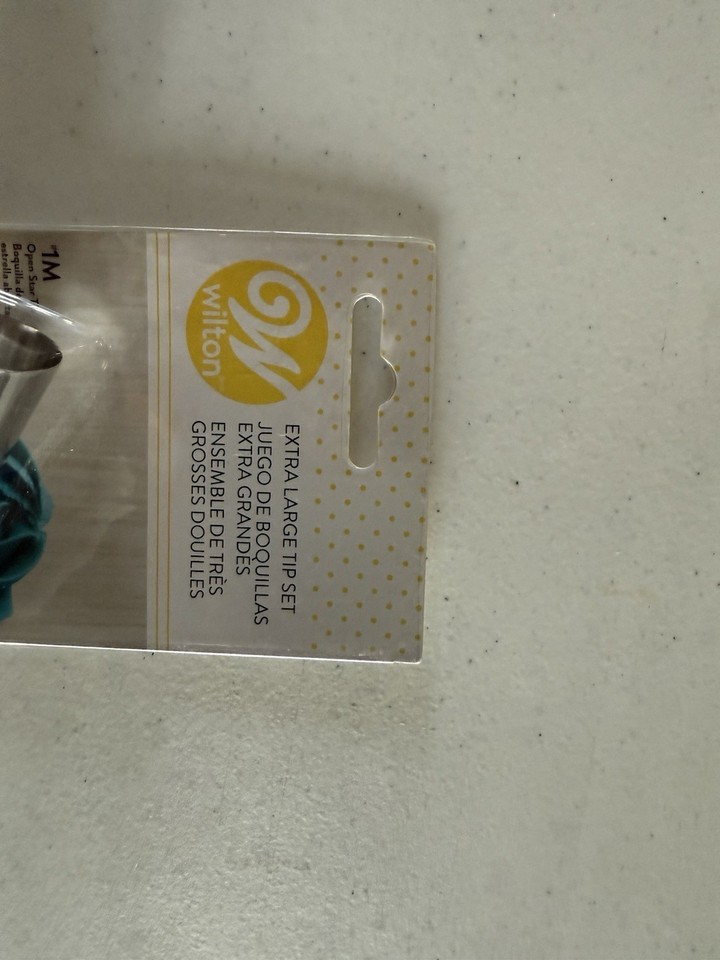 Wilton 3 Piece Stainless Steel Extra Large Tip Set for Cake Decorating ...