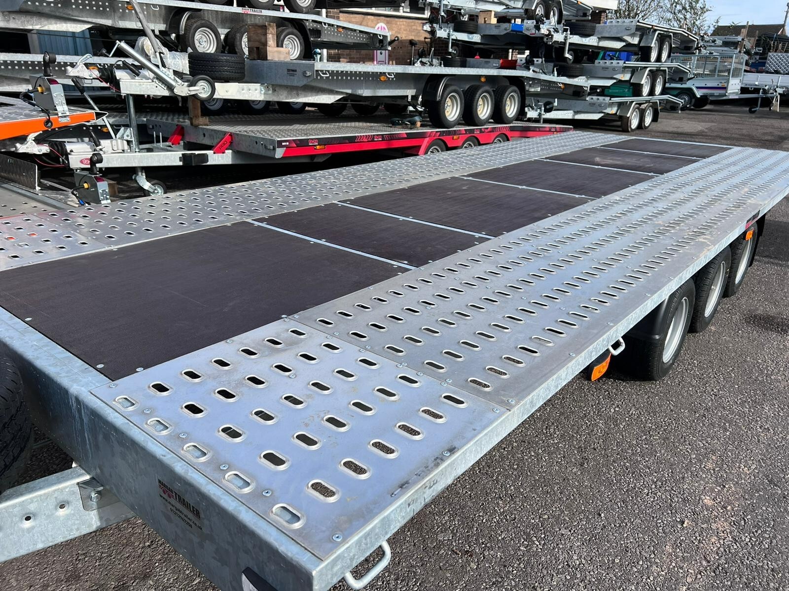 FLATBED Car Vehicle Flat Bed Trailer 5.5m x 2.1m 18.3ft x 6.9ft 3500kg ...