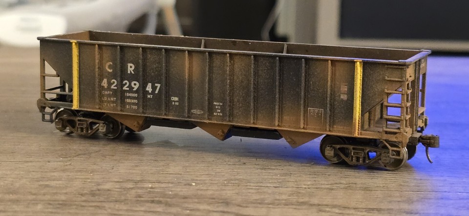 HO Scale Weathered Bowserl 70 Ton 12 Panel Hopper Conrail #422947 | eBay