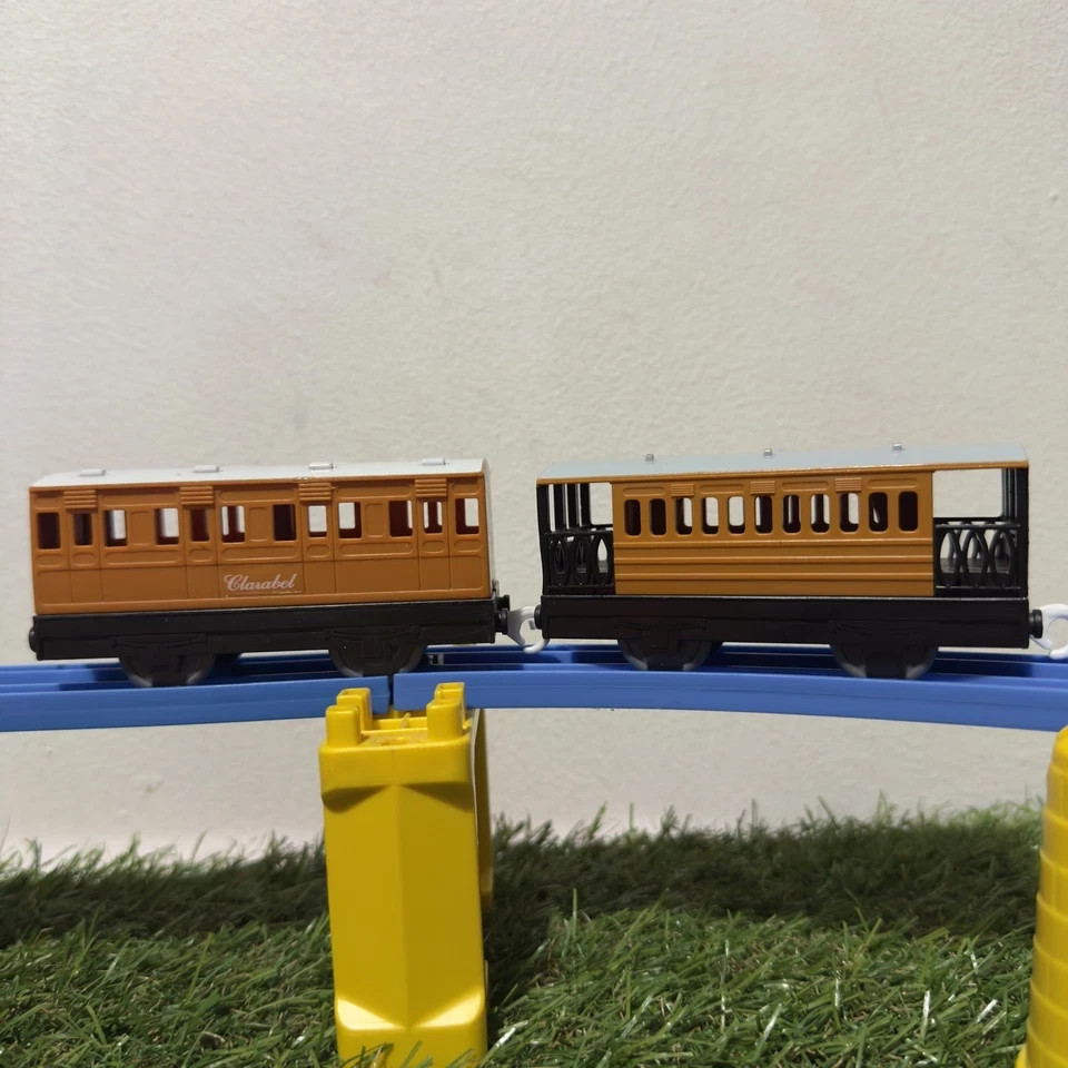 Plarail TOMY Trackmaster Toby & Henrietta Thomas The Tank Engine Toy ...