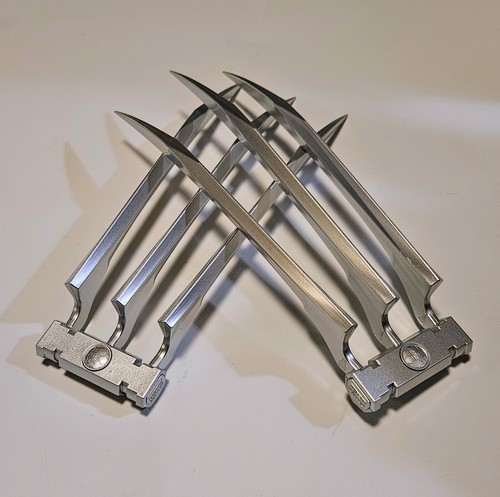 Wolverine Claws Realistic Plastic Cosplay Costume Props, Set of 2, ABS ...
