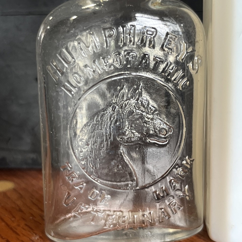 Lot Of 3 Bottles Milk-glass Laird Perfume, Sperm Sewing And Humphreys ...