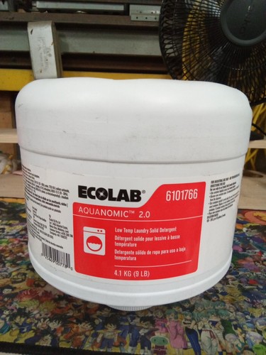 Ecolab 6101766 Aquanomic 2.0 9lbs Low-Temperature Laundry Solid ...