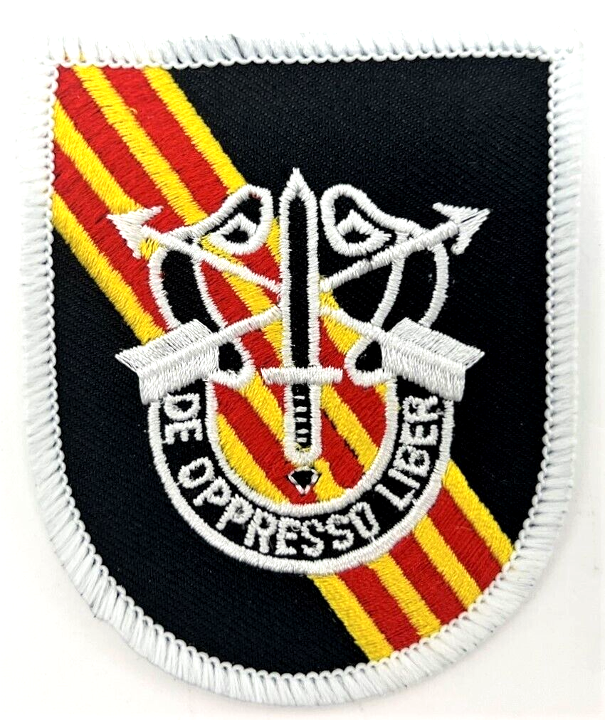 U.S. ARMY SPECIAL FORCES DE OPPRESSO LIBER MILITARY VETERAN PATCH EE-85 ...