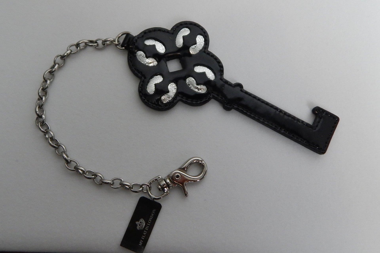 Genuine Brighton Estate Key Fob Magnetic Handbag Charm BLACK GREEN OR ...