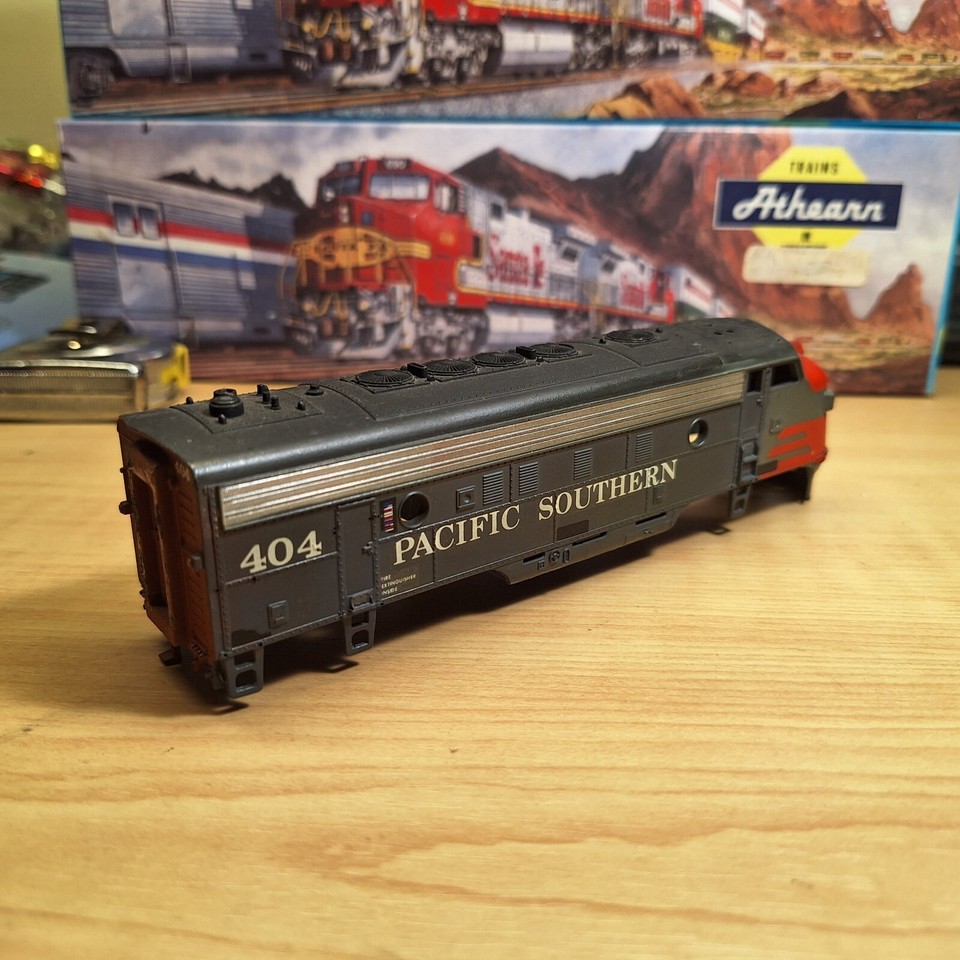 Athearn f7 A Pacific Southern Shell for locomotive engine train ho body ...