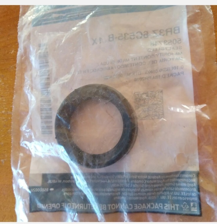 Genuine Ford Engine Valve Cover Washer Seal BR3Z-6C535-B New in ...