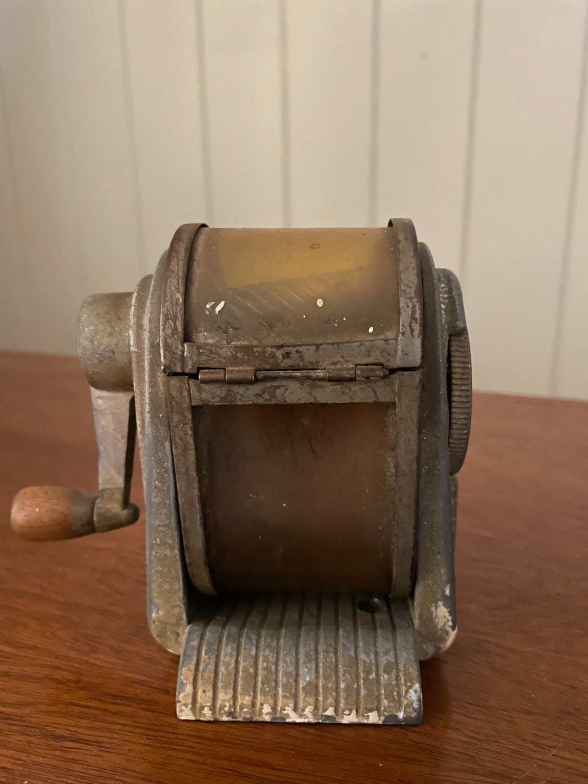 Vtg Dexter Model A Pencil Sharpener- made to attach to a stable surface ...