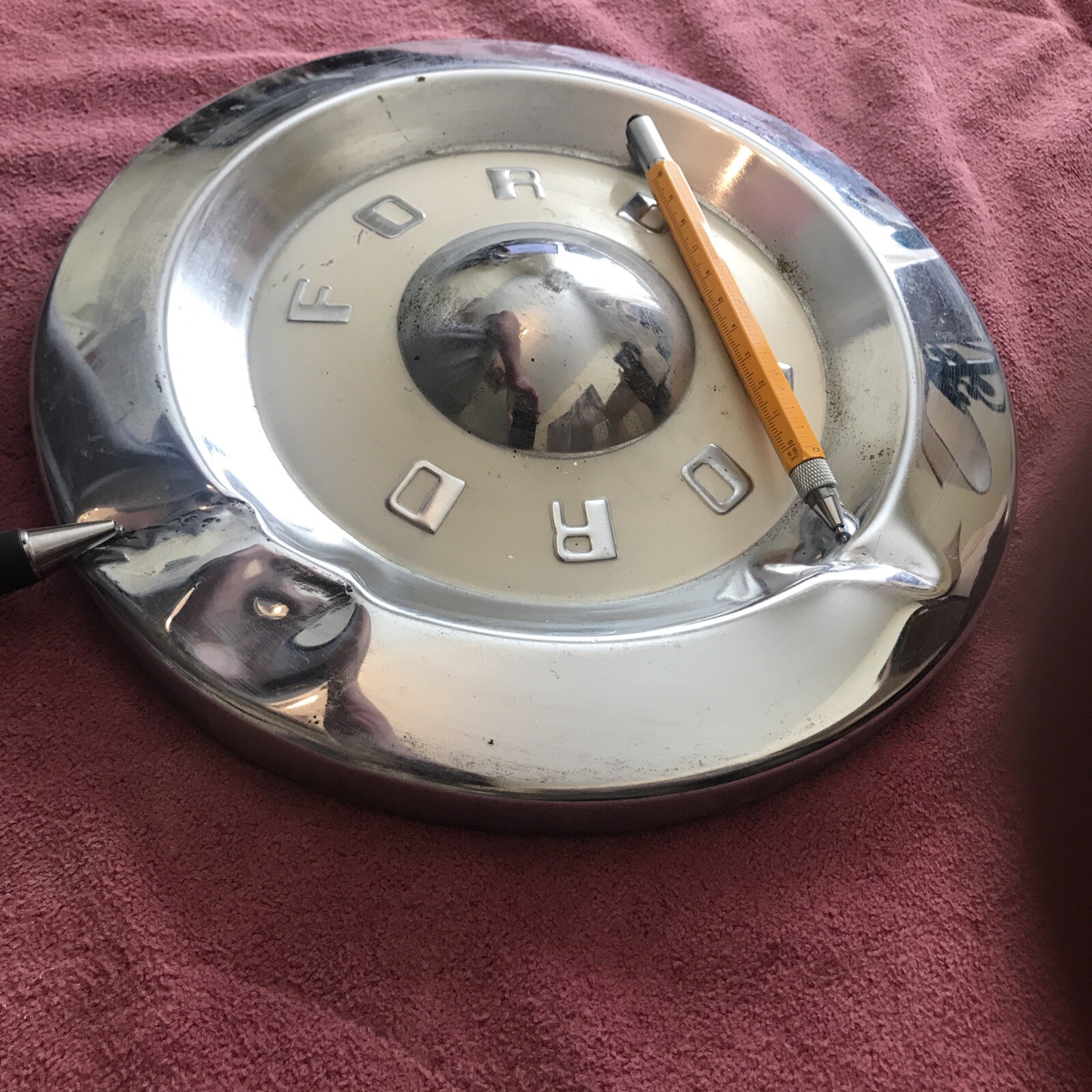 1957-1959 Ford Dog Dish Hubcap Poverty Center Cap | White | Genuine OEM ...