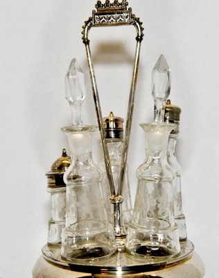 Salt & Pepper Shakers - Cruet Set