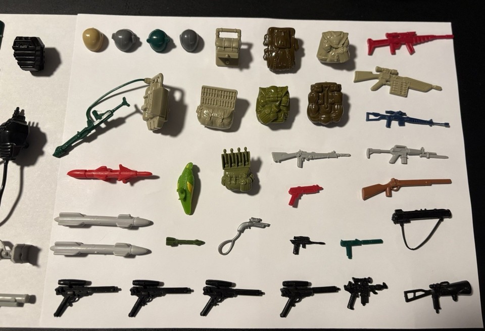 1980s Hasbro GI JOE Weapon/Accessory Large Lot of 44 Stellar Condition ...