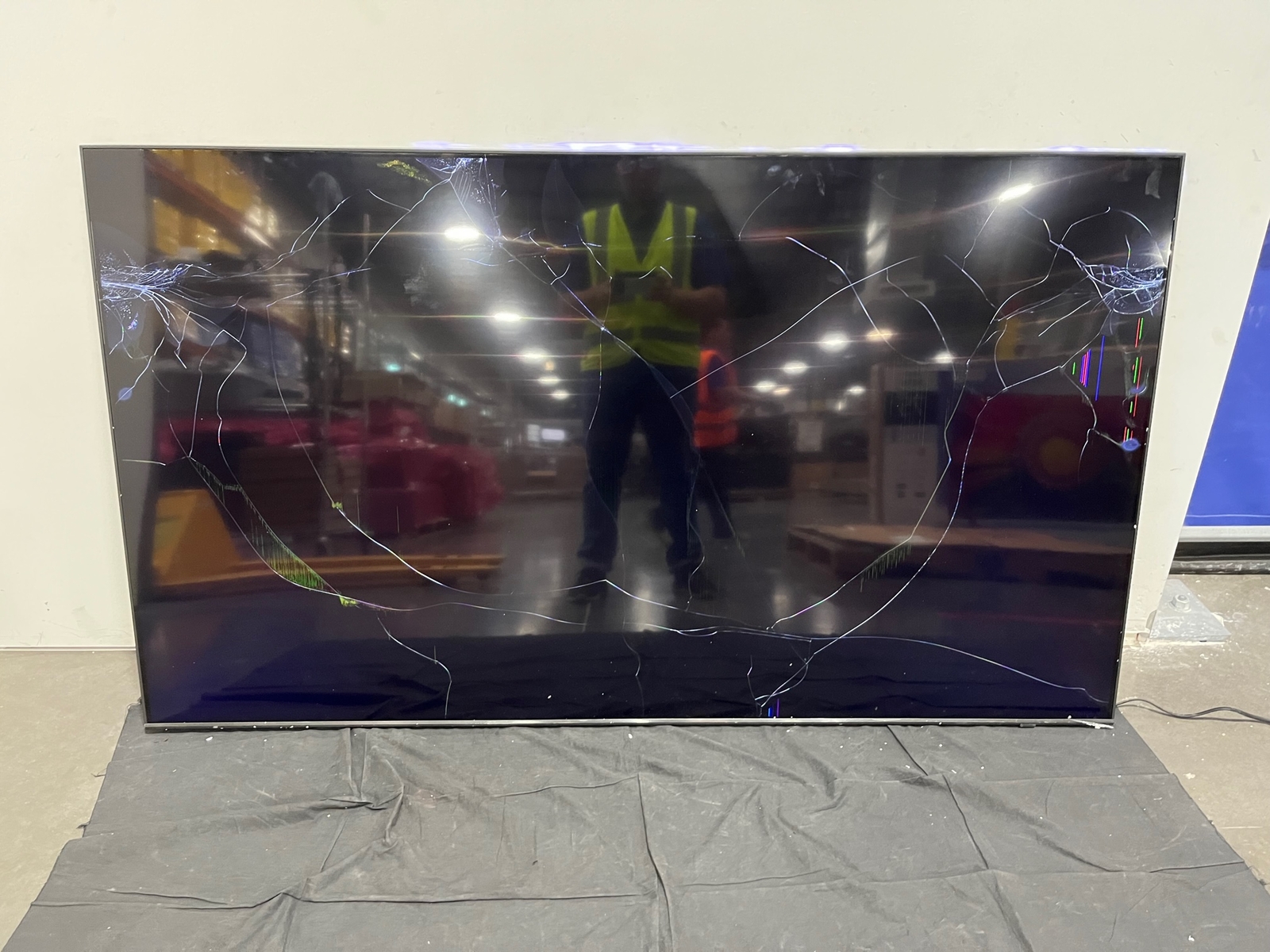 Samsung - 75” Class Q60B QLED 4K Smart Tizen TV QN75Q60BAFXZA MULTIPLE ...