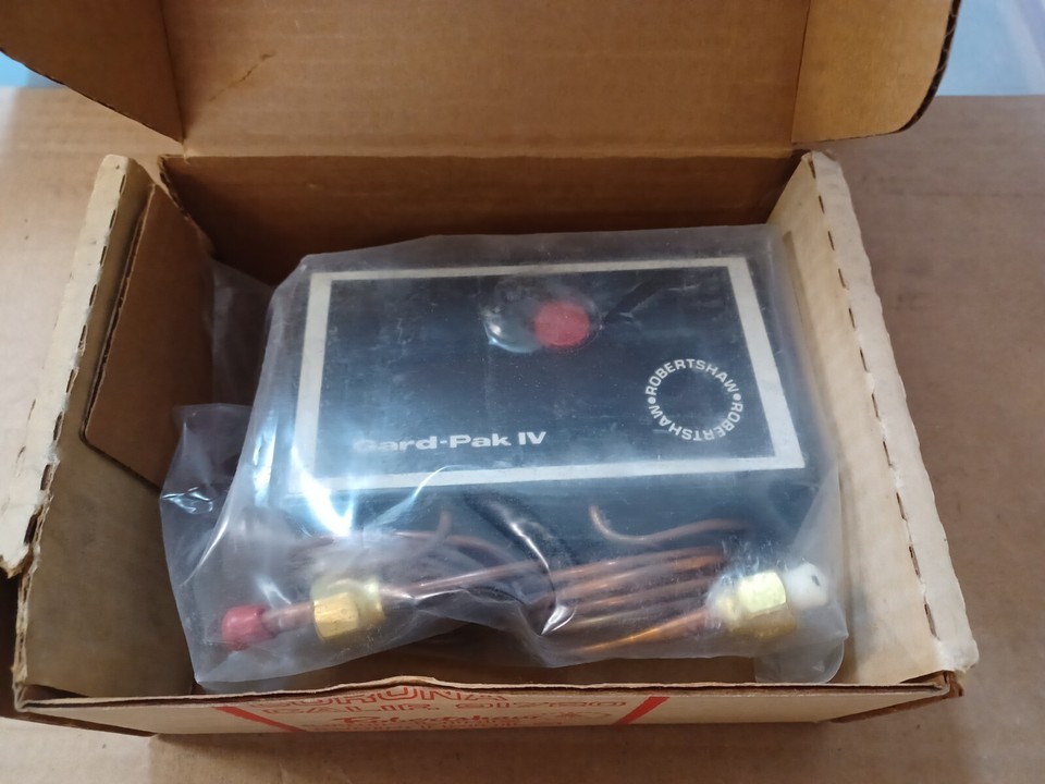 NOS ROBERTSHAW 3321-010 LUBE OIL PROTECTOR LG21-4503 GARD-PAK IV | eBay