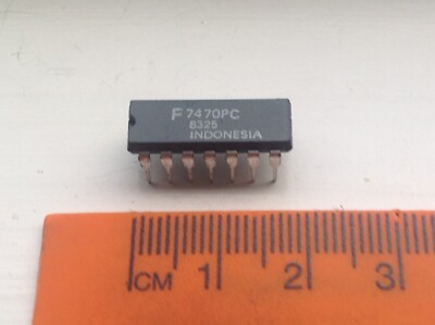 7470PC Fairchild Genuine Original NOS Integrated Circuit 7470 IC AU ...