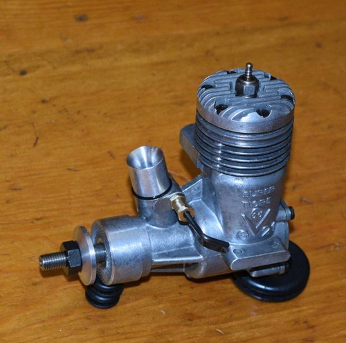 1973 Super Tigre G21 35 Combat model airplane engine vintage .35 CL ...