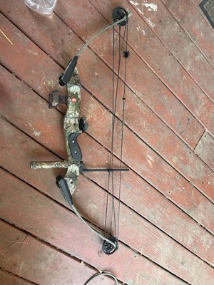 PSE Nova Game Sport Compound Bow, Peak draw weight 70 lbs. Draw length ...