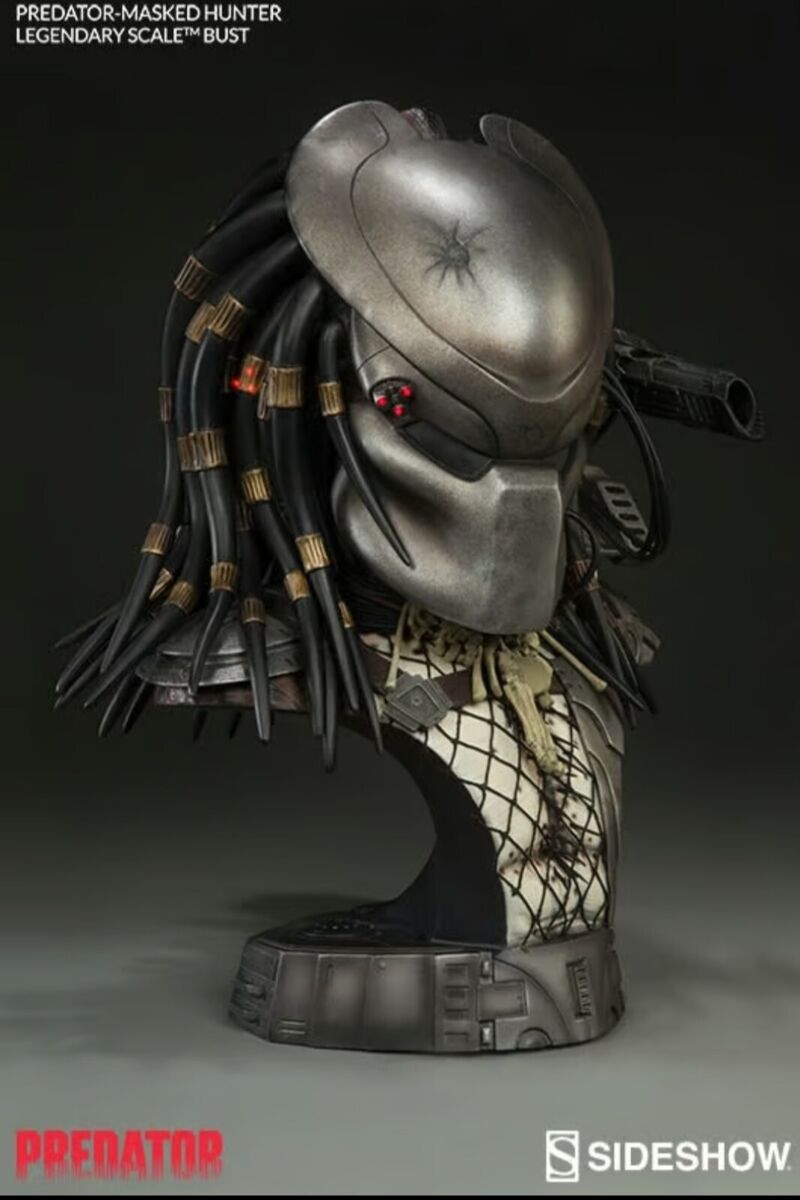 Sideshow Legendary Scale Bust 1/2 scale Masked Jungle Hunter Sideshow Legendary Scale Bust 1/2 scale Masked Jungle Hunter