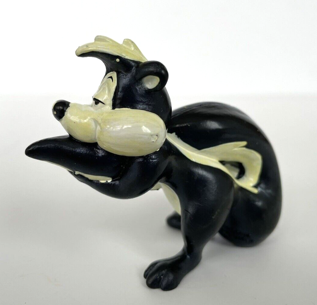RARE Vintage Applause Pepe le Pew Skunk Looney Tunes PVC Figurine | eBay