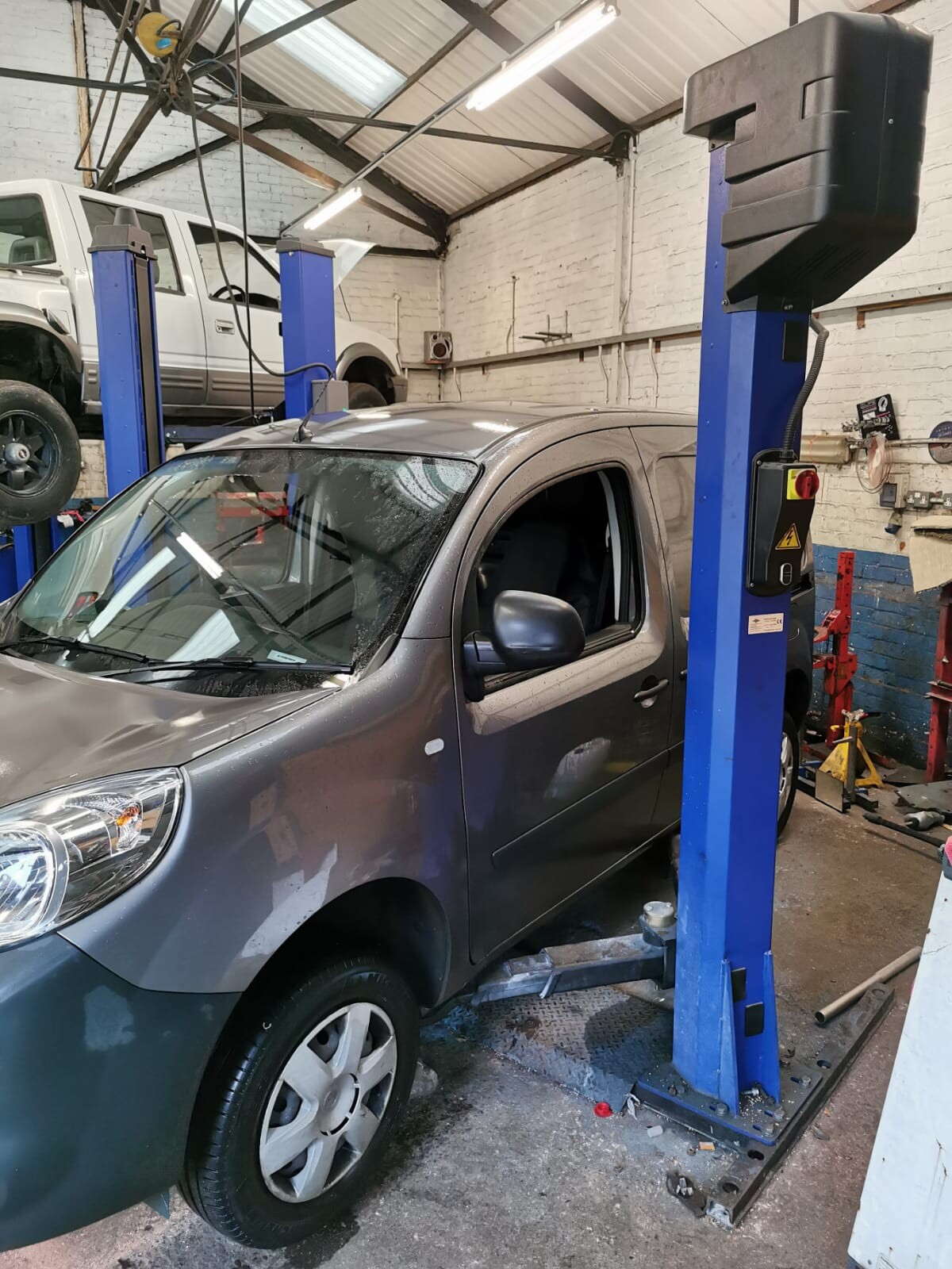 3000kg TECALEMIT 2 POST RAMP 2017 3 PHASE Azur Sf9010 With Cert Garage ...