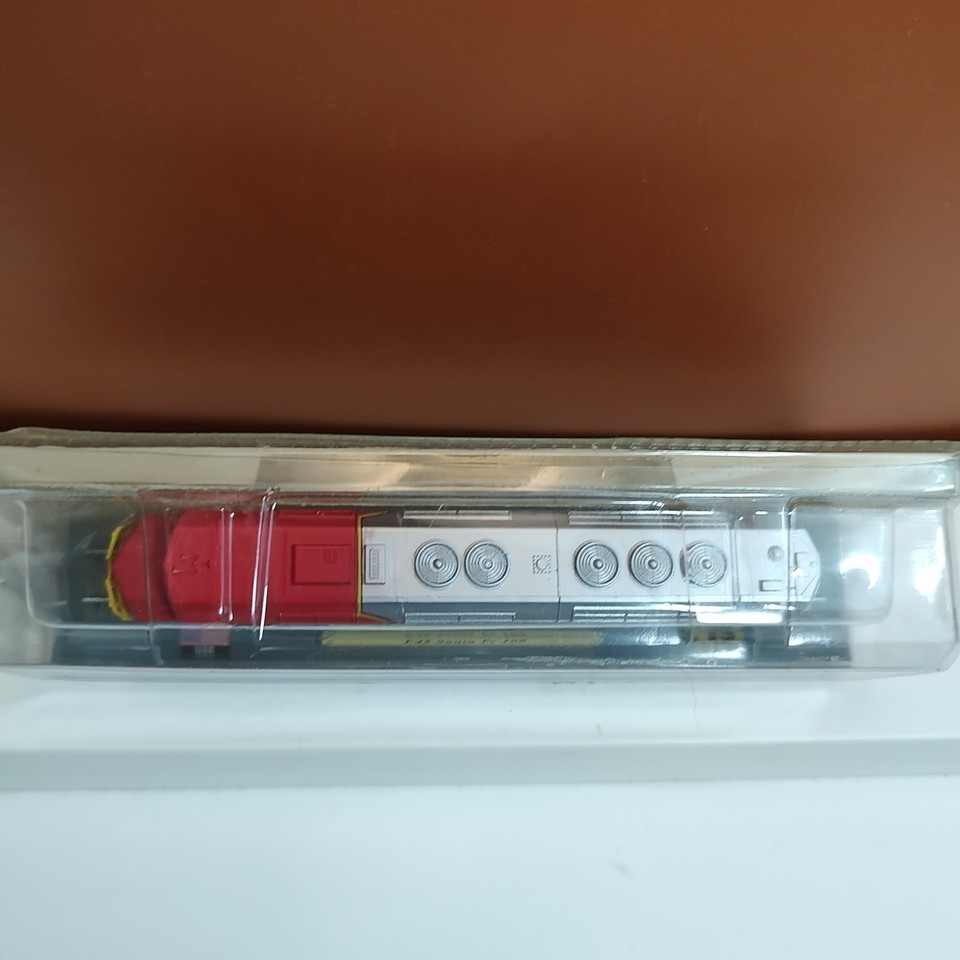 Del Prado F45 Santa Fe #100 Locomotive 2003 Sealed Display Model ...