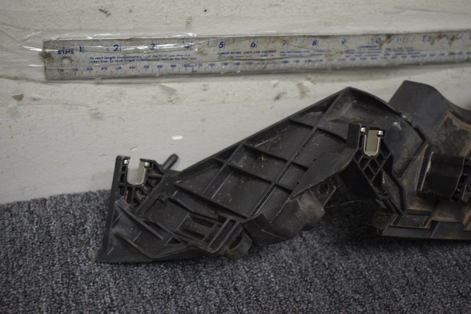 BMW HEADLIGHT BRACKET FACTORY OEM | eBay