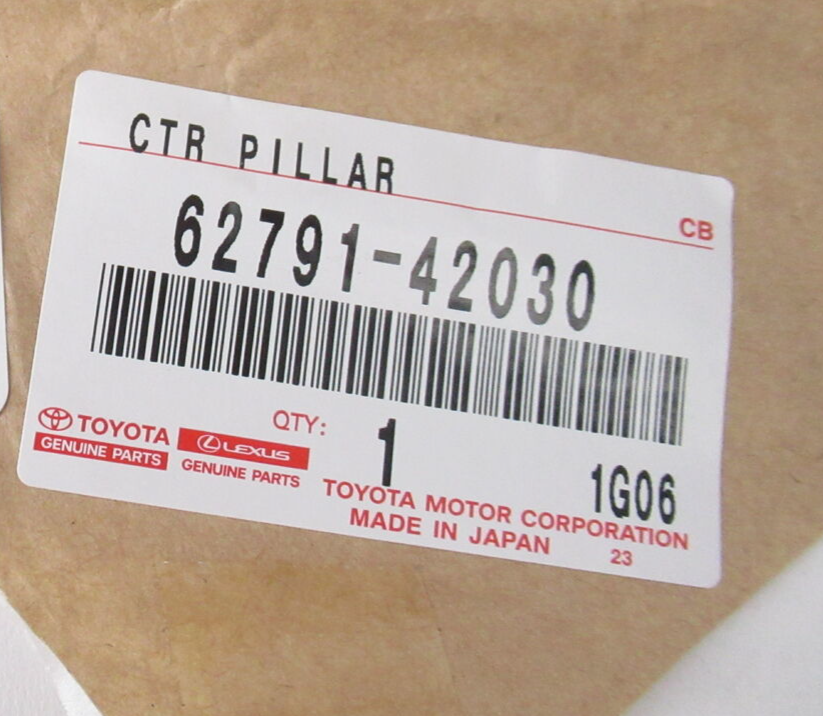 Genuine OEM Toyota 62791-0R050 Passenger RH Rear Quarter Molding 2019 ...