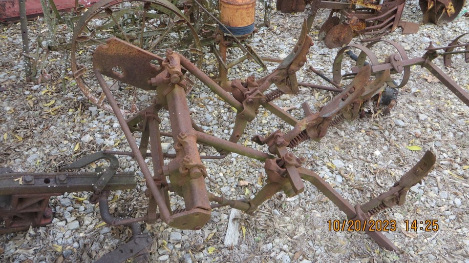 INTERNATIONAL /FARMALL C, SUPER C TRACTOR TWO ROW CULTIVATOR | eBay