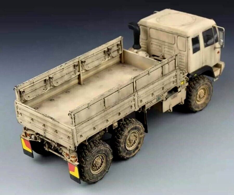 1/35 US Army M1083 FMTV Military Cargo Truck Finished Model (Trumpeter ...