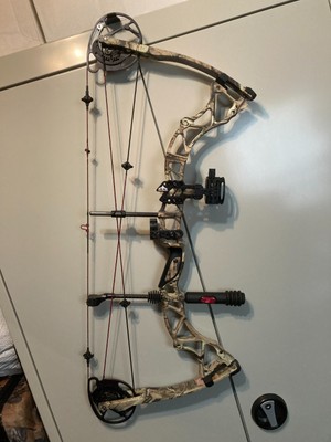Bowtech Assassin, RH, 60 LBS. DW, 26-30" DL, 31" ATA, 3.8 LBS. 333 FPS ...