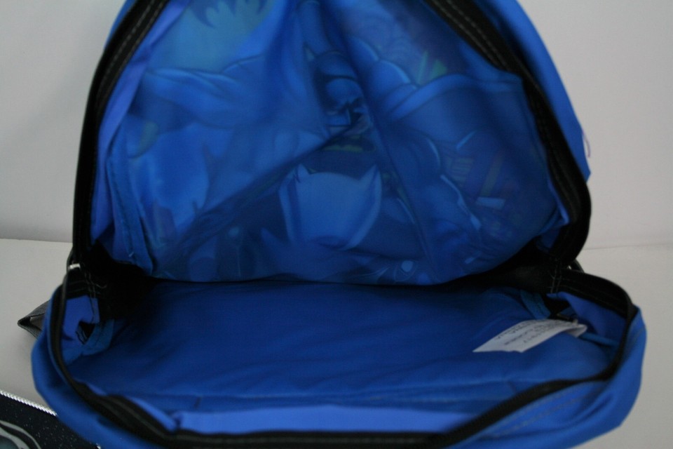 NWT Warner Bros. TM & DC Comics Batman Backpack & Detachable Lunchbox ...