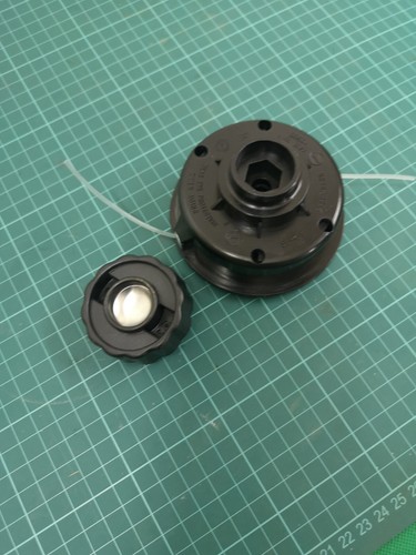 Titan TTL488GDO petrol Strimmer Line Spool Head Assembly TTK587GDO NEW ...