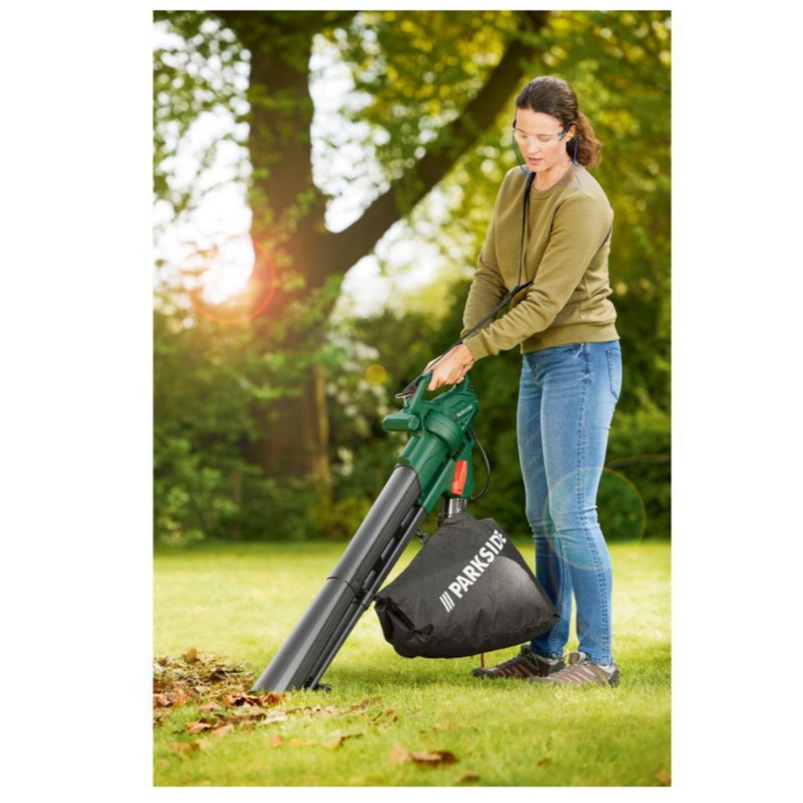 Parkside 3in1 Electric Leaf Blower Vacuum & Integrated Shredding ...