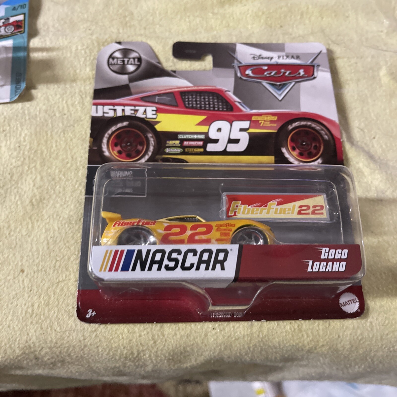 Disney Pixar Cars NASCAR Metal Series GOGO LOGANO