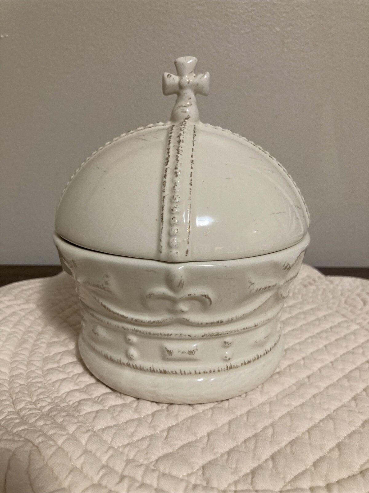Wisteria Brand Ceramic Trinket Box Canister Ivory Crown w/ Cross On Lid ...