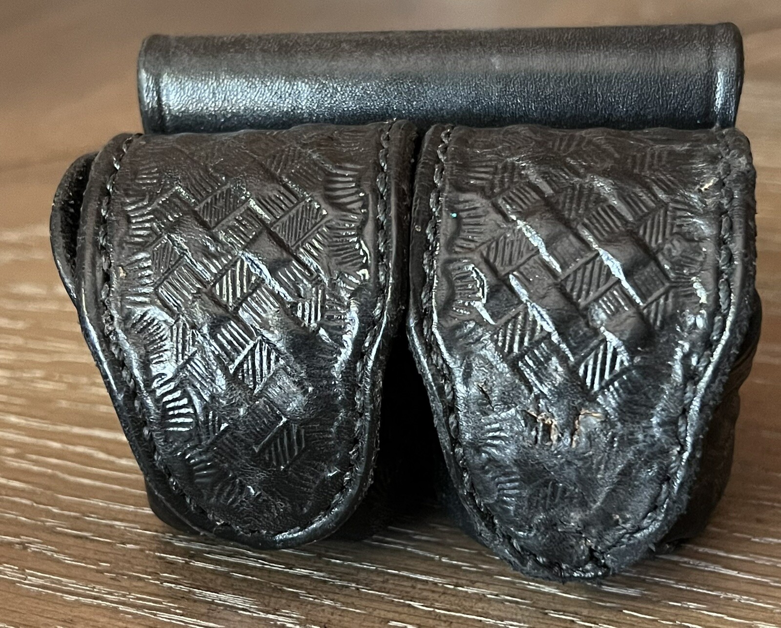 DON HUME BLACK LEATHER BASKETWEAVE SPEED LOADER BELT CASE POUCH | eBay