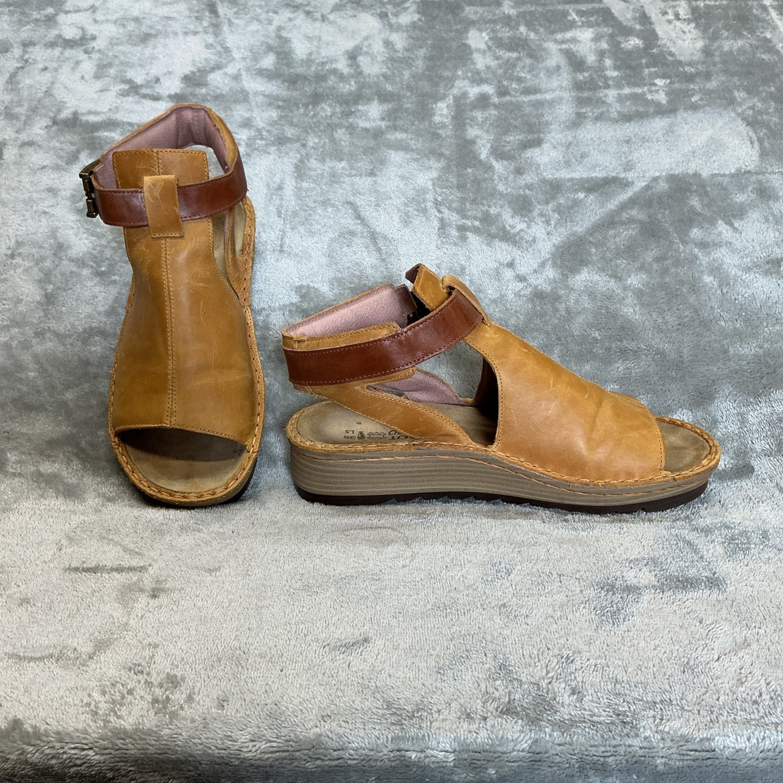 Naot Verbena Cutout Gladiator Sandals Womens 36 dune … - Gem