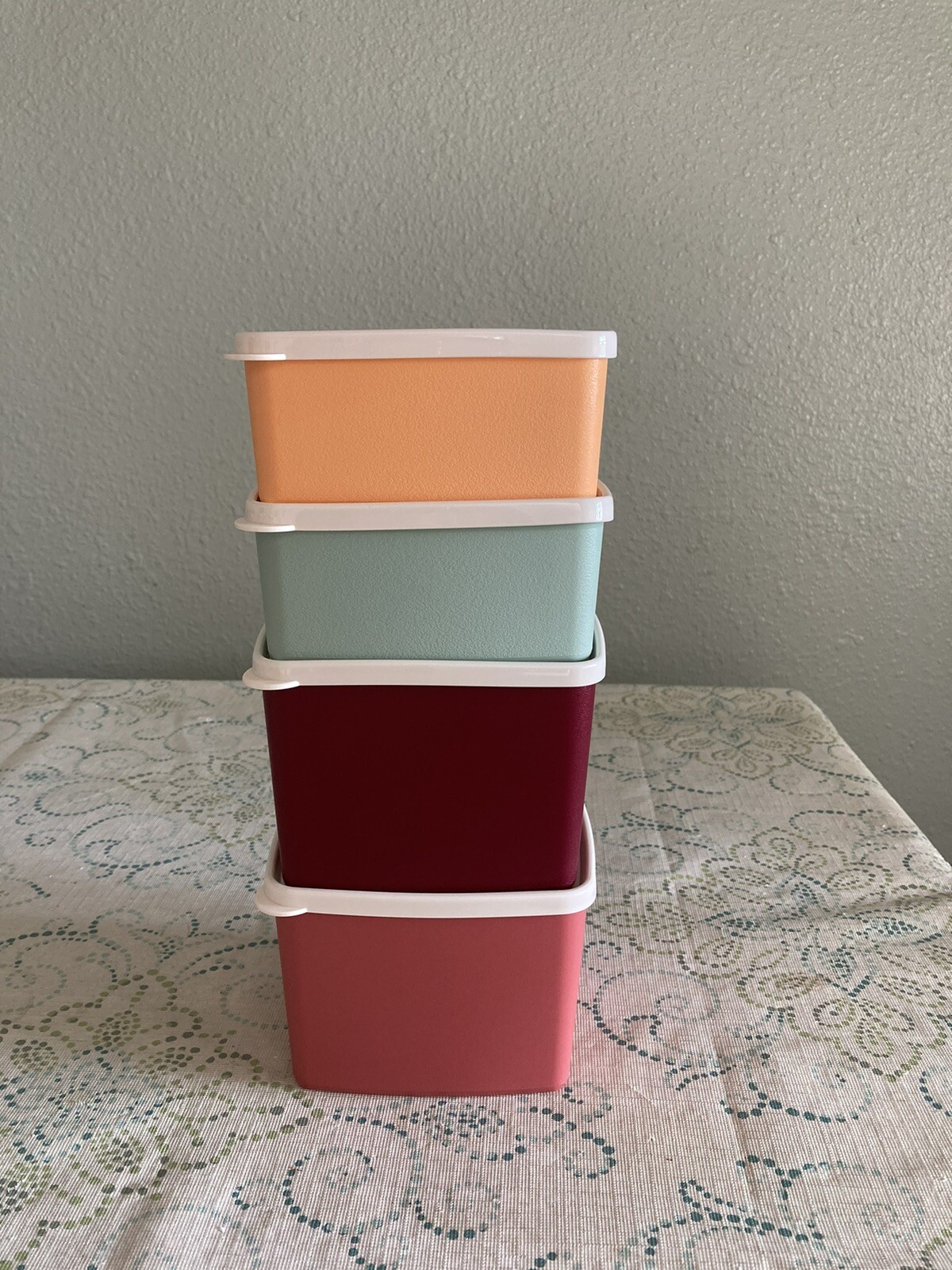 Tupperware Square Round Containers Set Of 4 | eBay
