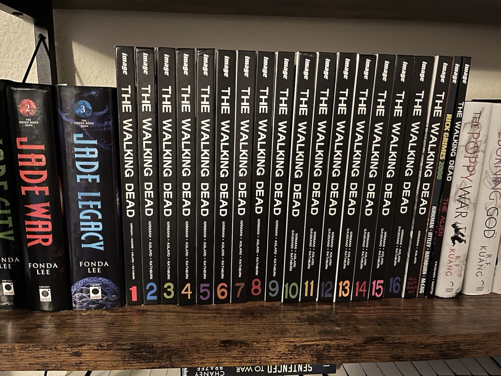 The Walking Dead Complete Hardcover Collection Lot 1-16 +Alien+ Rick ...