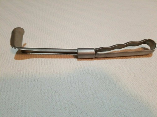 V. Mueller SU3474 Retractor 1-1/2in x 1-1/2in Wide 10" Length MJ5 | eBay