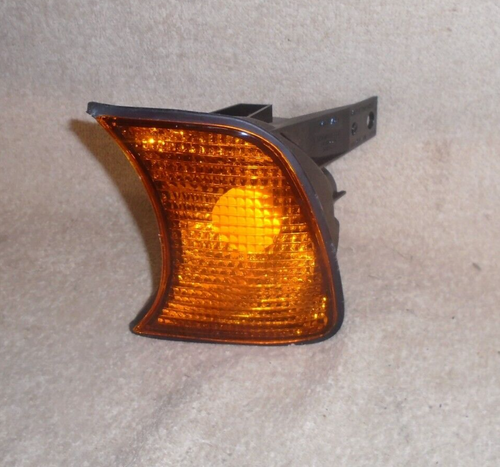 89 90 91 92 93 94 95 BMW 5 Series Corner Light Lens LH 525i 530i 535i ...