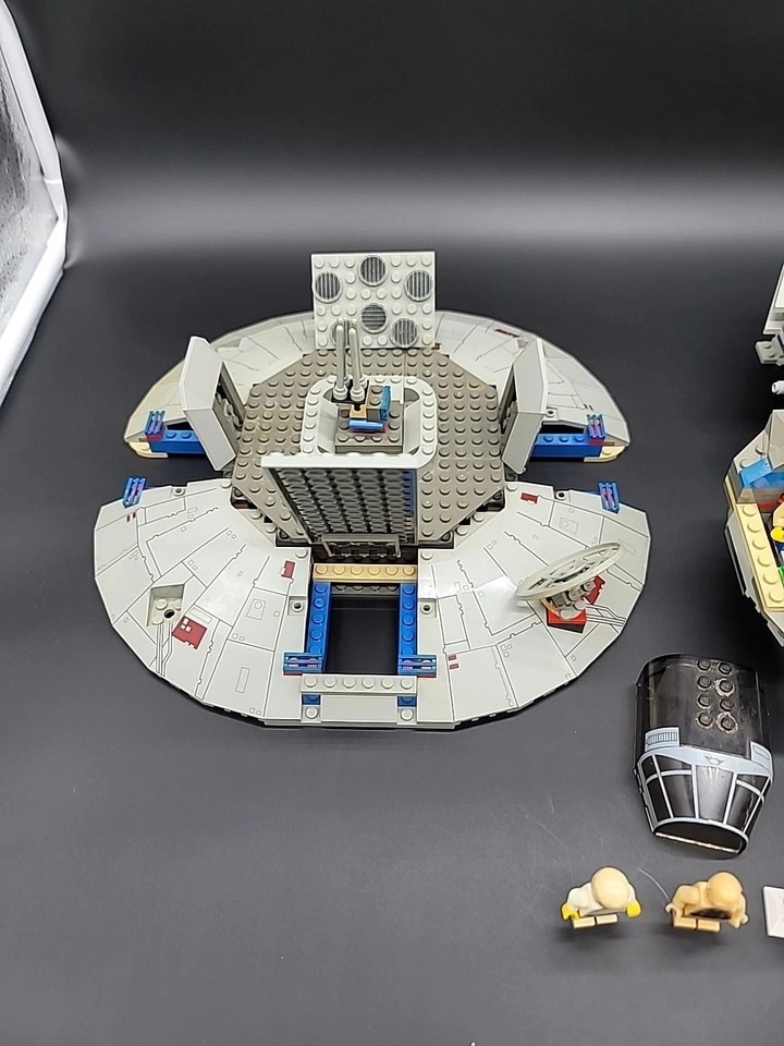 LEGO Set (7190) Star Wars: Millenium Falcon 100% Complete No Box Or ...
