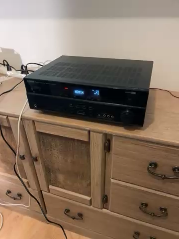 Yamaha RX-V467 Home theater receiver with 3D-ready HDMI Clean **SEE ...