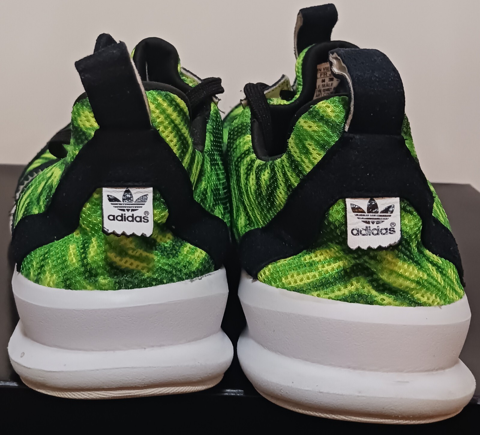 2-Adidas (SL Loop)-(Green/Black)-(Zebra/White/Black)-(Pre-owned ...