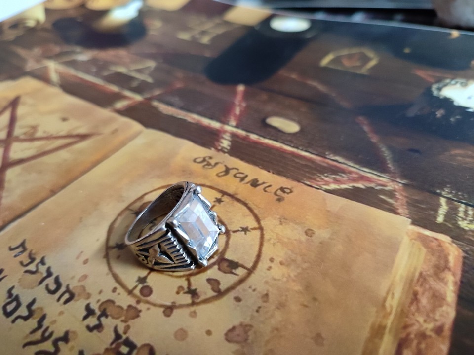 Lucky Lottery Money Voodoo Blood Ore Ring Spell Kit Ritual Lotto Money ...