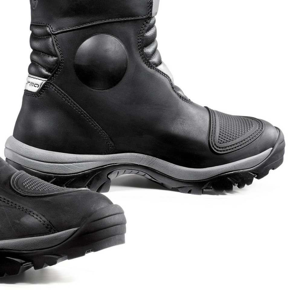 motorcycle boots | Forma ADVENTURE dry black waterproof adv touring ...
