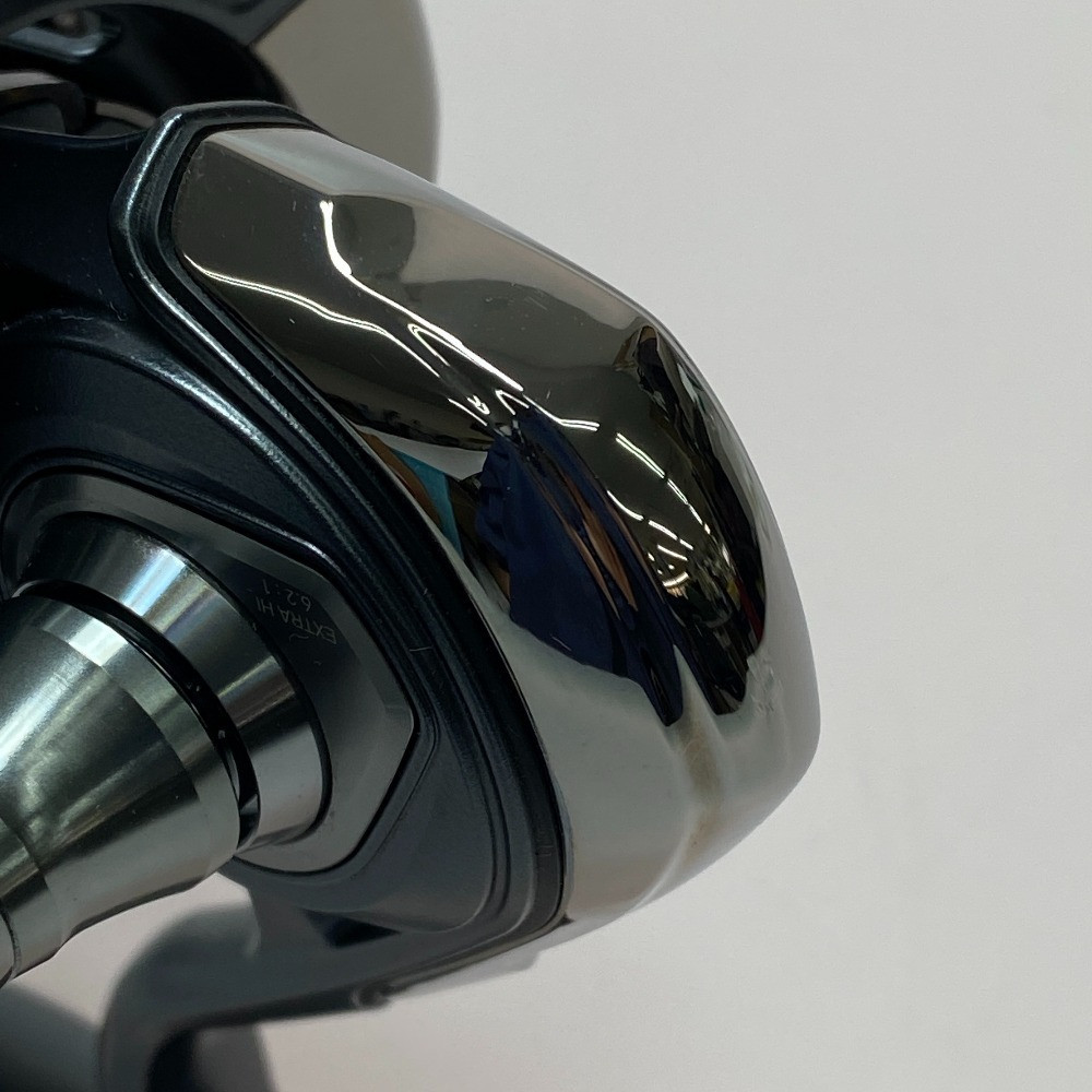 Daiwa 23 Airity Lt5000D-Cxh 061137 Slightly Scratched And Daiwa 23 Airity Lt5000D-Cxh 061137 Slightly Scratched And
