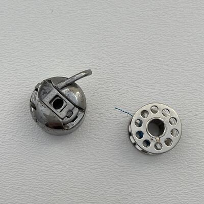 Bobbin Case Replacement for Sew Machine Singer 1507, 1525, 1725, 1732 ...