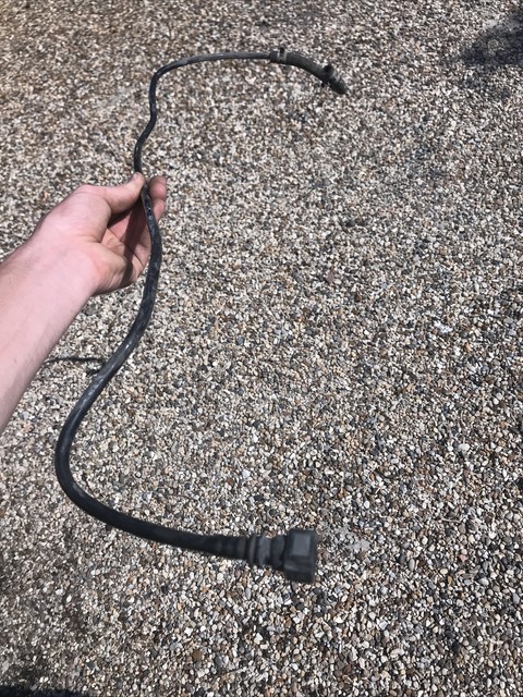 Genuine Ford Fiesta Mk6 Radiator Expansion Tank Overflow Hose 1546444 ...