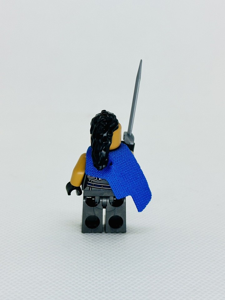LEGO Minifigure Valkyrie grey suit | sh748 | from 76194 | Marvel ...